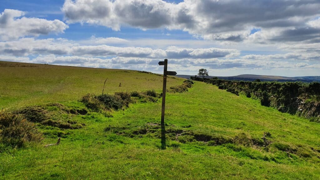 WALKING THE WEST DEVON WAY - Walking West Devon